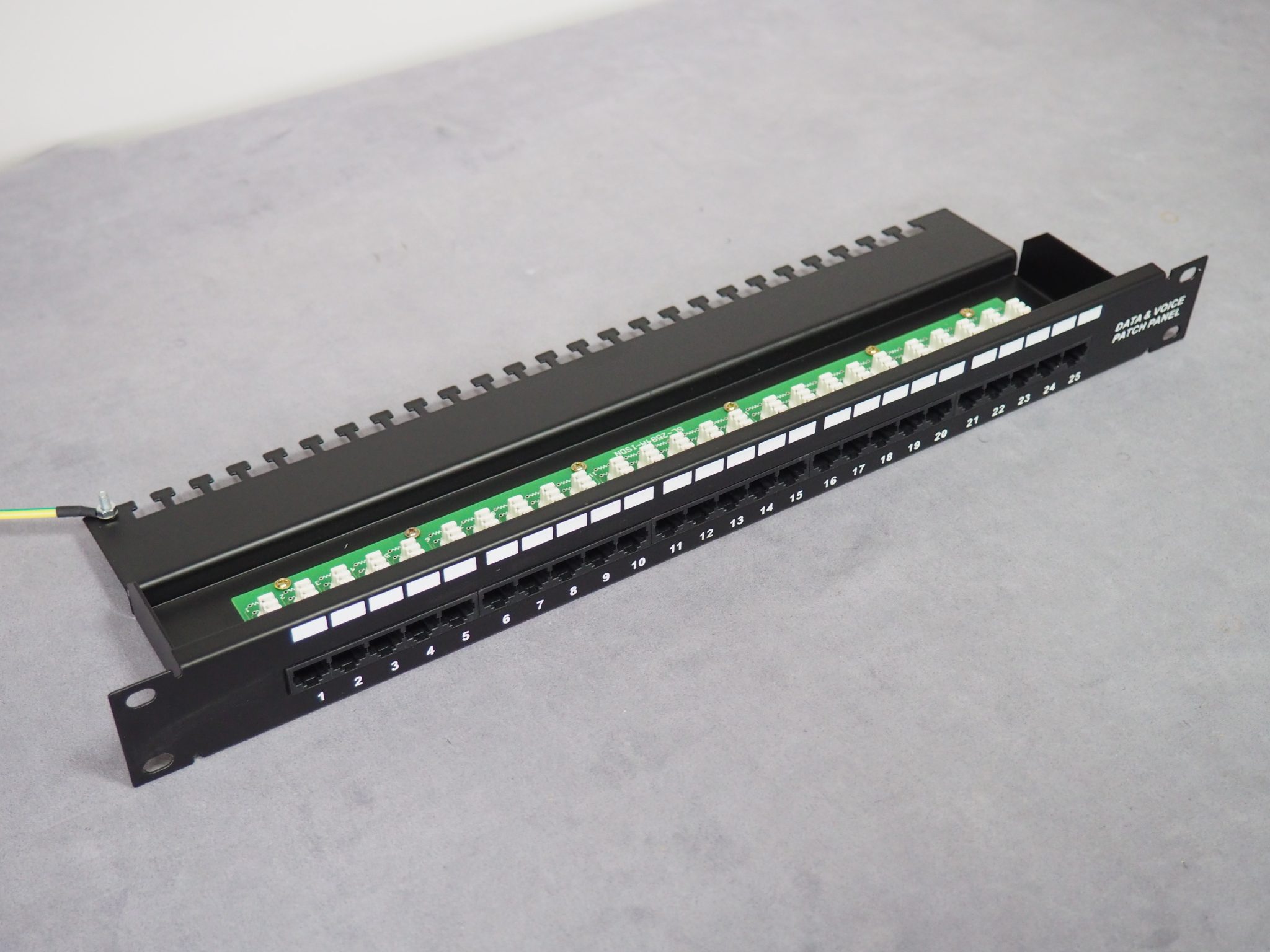 19吋 1U Cat3 三類 RJ11 25 Ports Patch Panel 跳線板 - 安倍網通設備有限公司